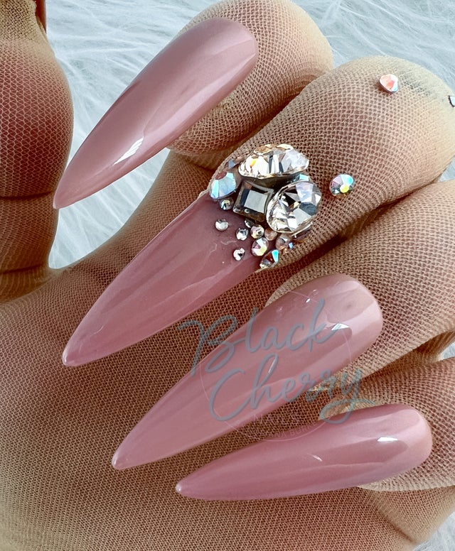 Gloves with fake nails store